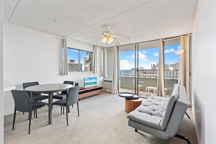 Great Location In Waikiki - Honolulu, HI