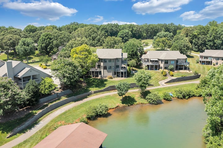 Mountain Lake Townhome Huddlesto - Smith Mountain Lake, VA
