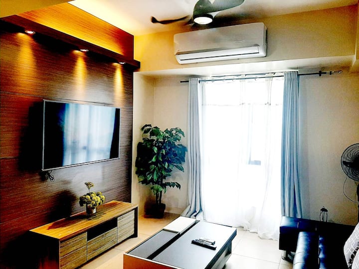 Cozy 2br Serin West Free Parking & Prime Location - Tagaytay