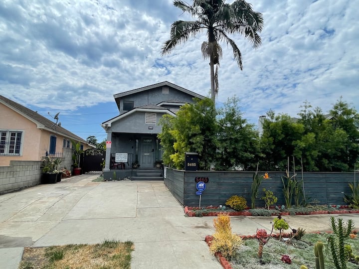 Huge House In La – Hottub/ac/parking/wi-fi/garden - El Segundo, CA