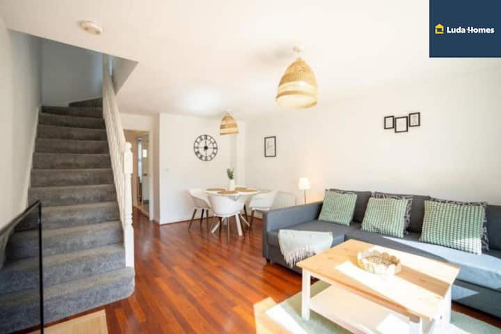 Cozy 2bed Nr Heathrow & Windsor Wparking | Sleep 6 - Maidenhead