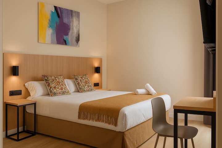 Habitación Doble Matrimonio (1 Cama Doble) - Viladecans