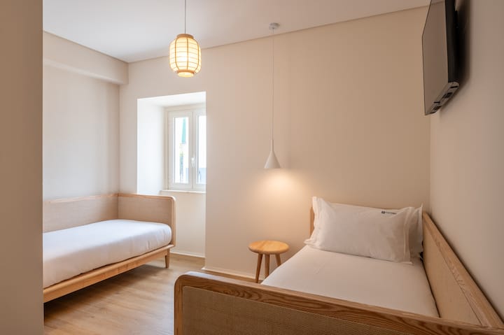 Small Twin Room - Ericeira