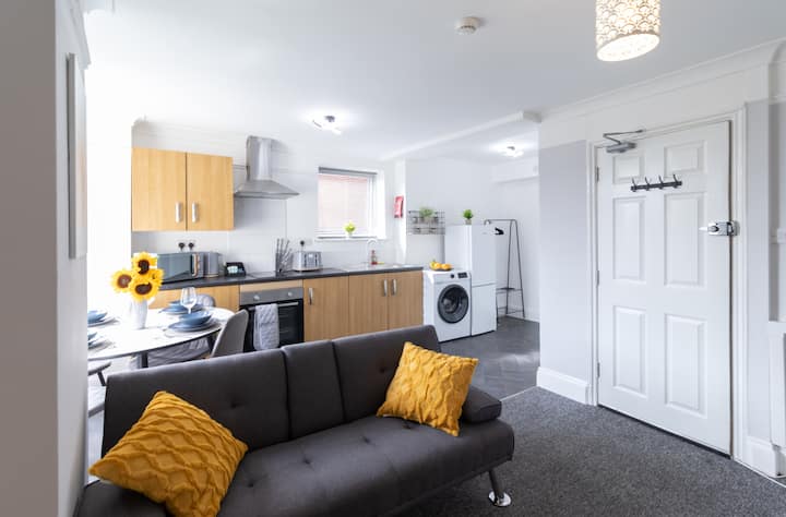 Open Mind Property - Cosy Apartment With 2 Beds - Portsmouth