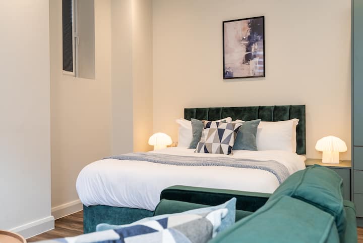 Harmony 4 ~ Sleek City Studio Close To Stadium - Leicester