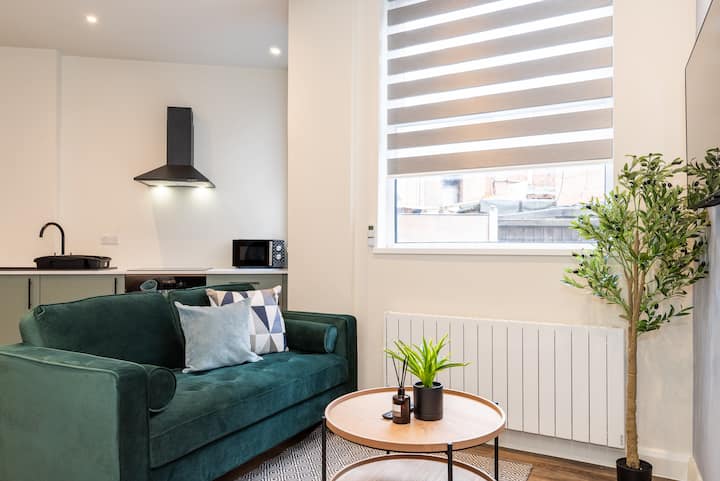 Harmony 4 ~ Sleek City Studio Close To Stadium - Leicester