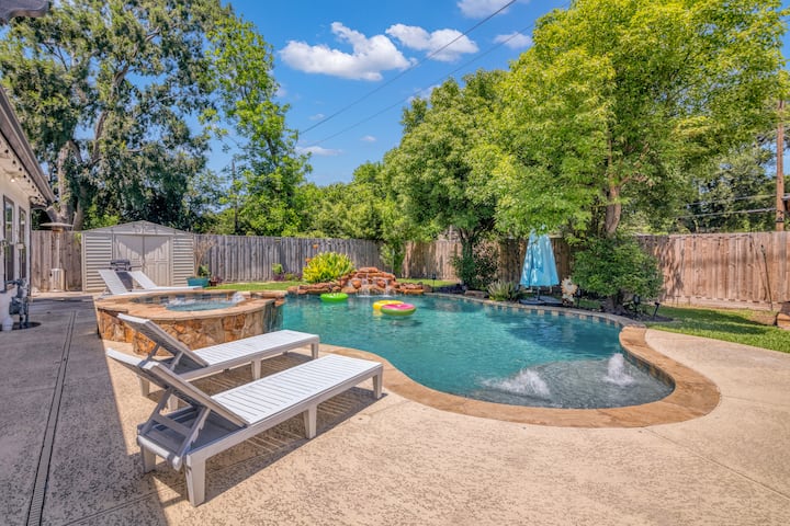 Floral Haven - Pool & Gameroom - Bellaire, TX