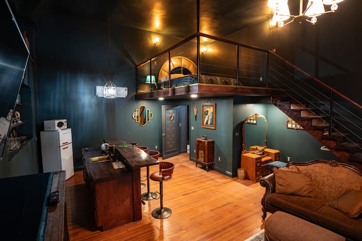 Historic Speakeasy Loft | Downtown Utica Stay - Utica, NY