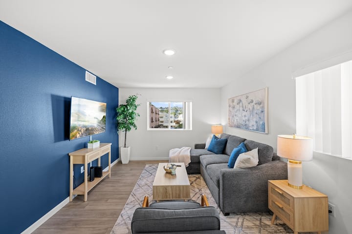 2 Blocks To Beach! La Jolla/pb! King Beds, Parking - Skytower, San Diego