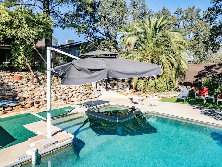 Hilltop Manor @ Yosemite Mountaintop Retreat - Mariposa, CA