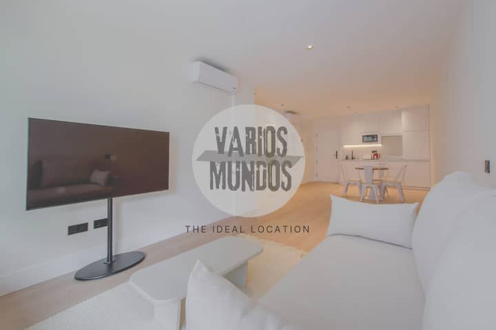 Malasaña Vibrante Para 4, Descubre San Bernardo 20 - マドリード