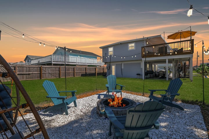 Beach Walk - Pool, Marina, Firepit & Hammocks - Galveston, TX