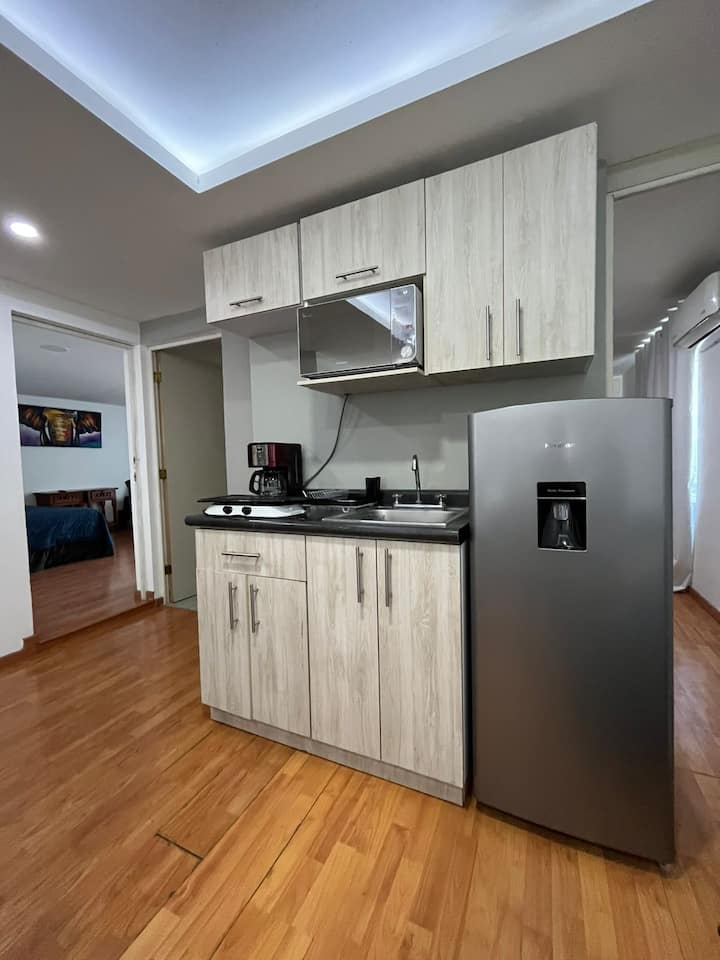 Depto. 2° Piso · Cerca De Fundidora Y Arena Mty - Monterrey