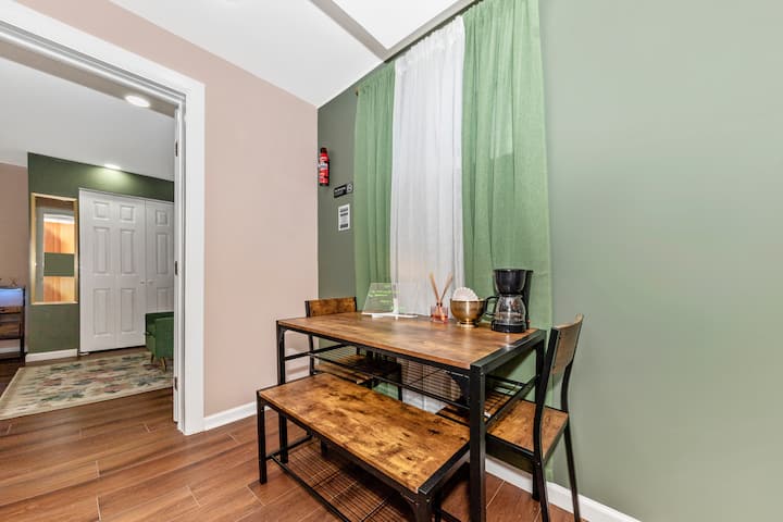Cozy Lower Suite - Frederick, MD