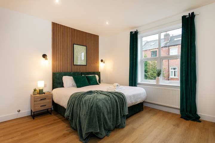 #Contractors, Smarttv, Wifi, Freeparkingdiscounts# - Sheffield
