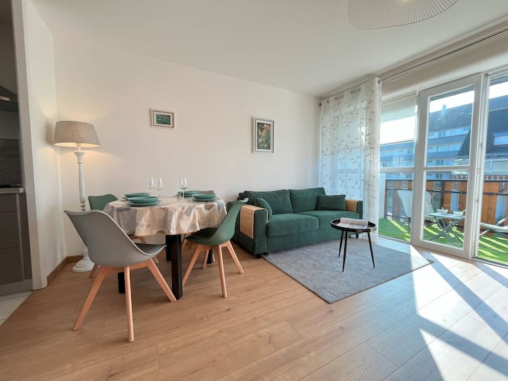 T2, Lumineux 50 M² Parking, Proche Mer/port - Roscoff