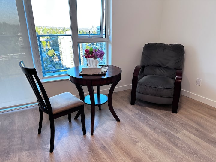 Monthly Stay Near Lougheed Mall, Sfu, Skytrain - Coquitlam