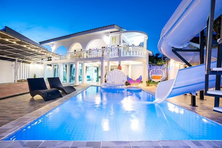 Your Sea Cret Pool Villa - Jomtien