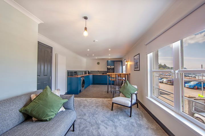 Exceptional 2bd W/ Sea View By Ferry Terminal - Oban