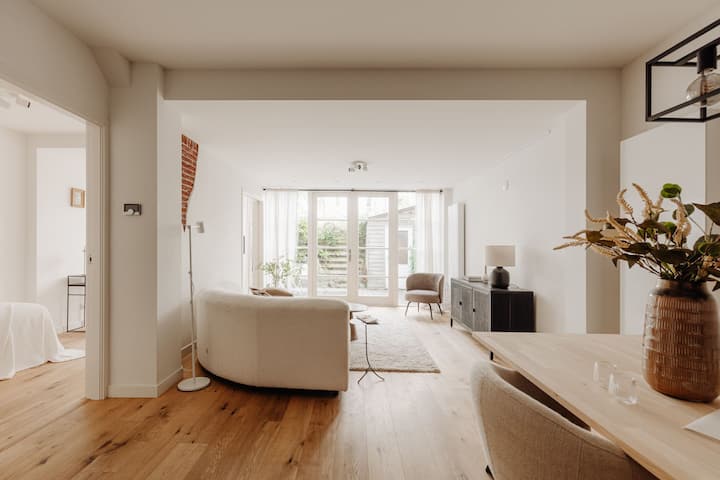 Entire Ground Floor Apartment - De Pijp - アムステルダム