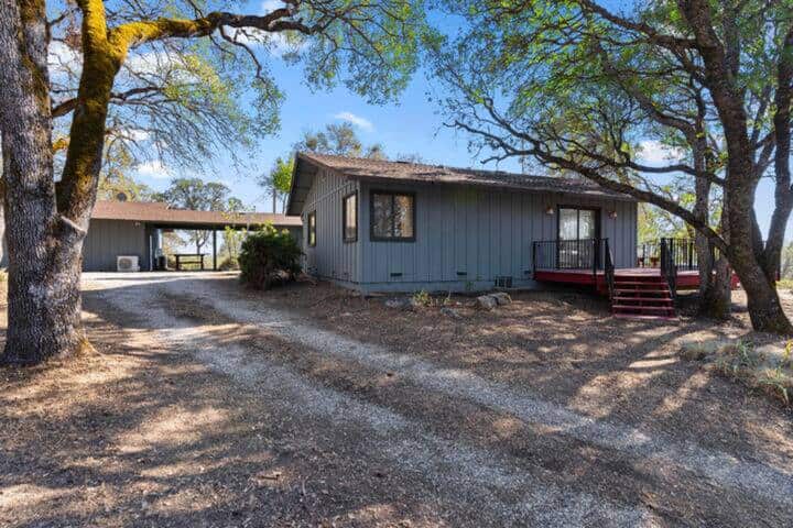 Serene Nature Retreat: Your Peaceful Escape - Grass Valley, CA