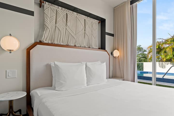 Two-bedroom Suite | The Daydrift - Miami Beach, FL