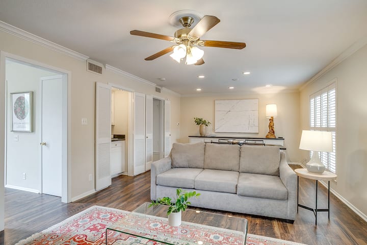 Just Off The Bricks + Walking Distance To Dickies - Fort Worth, TX