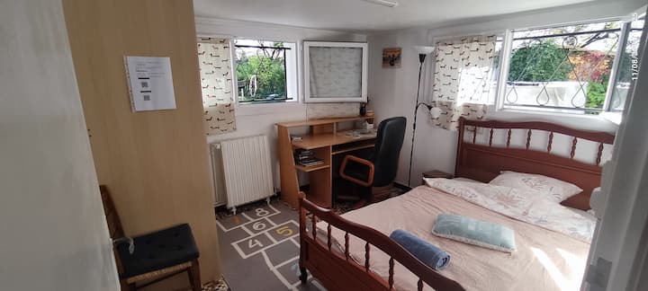 Chambre Single Indépendante, Petit Déjeuner Inclus - Bergerac