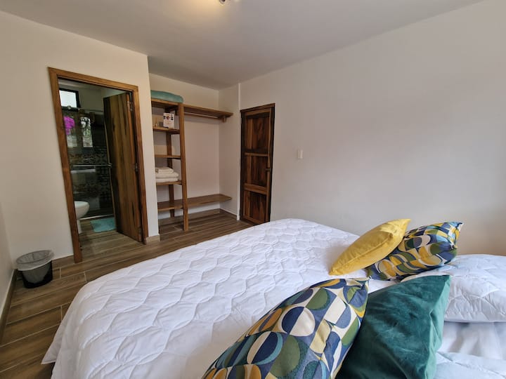 Belle Chambre Au Calme, à 200 Mètres Du Centre. - Salento