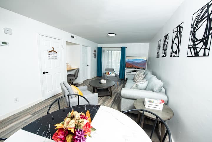 Space Needle Views/sleeps6/gatlinburg - Gatlinburg