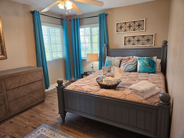 The Haven: Retreat Two - Riverside, CA