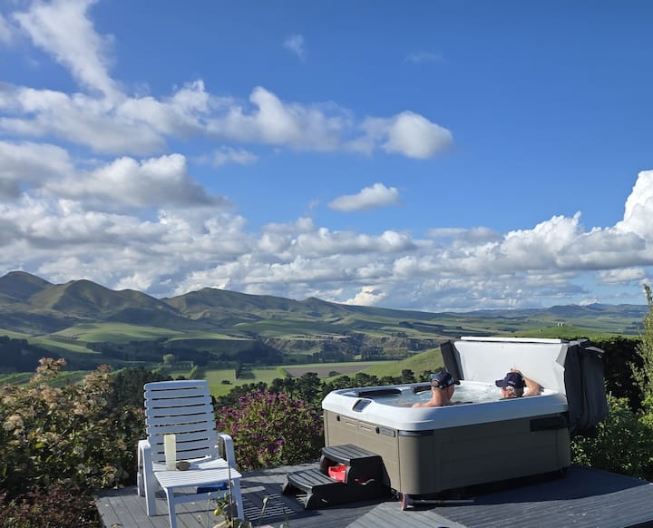 Mound Ridge Seclusion - Amberley