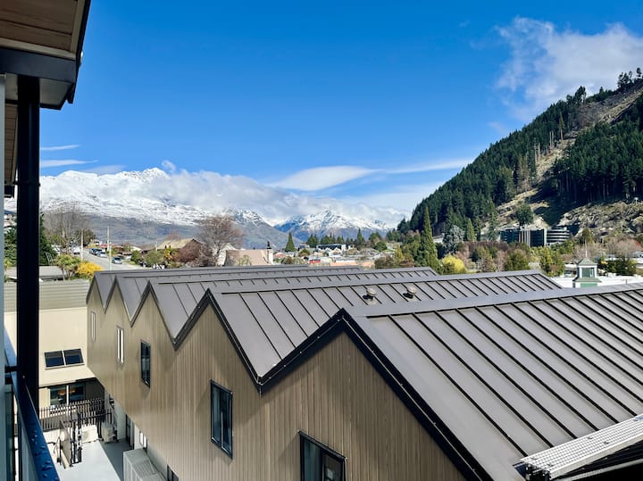 Walk To City •Parking •Winter Stays •Pvt Entrance - Queenstown