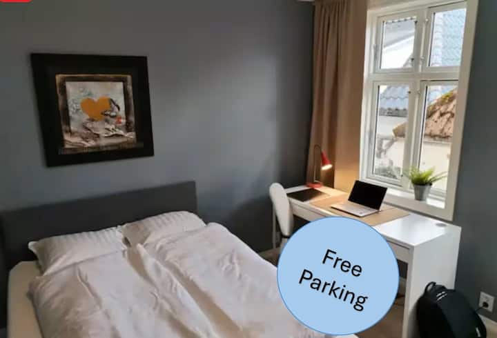 Fish Market, Bryggen & Train St. - Bergen, Norway