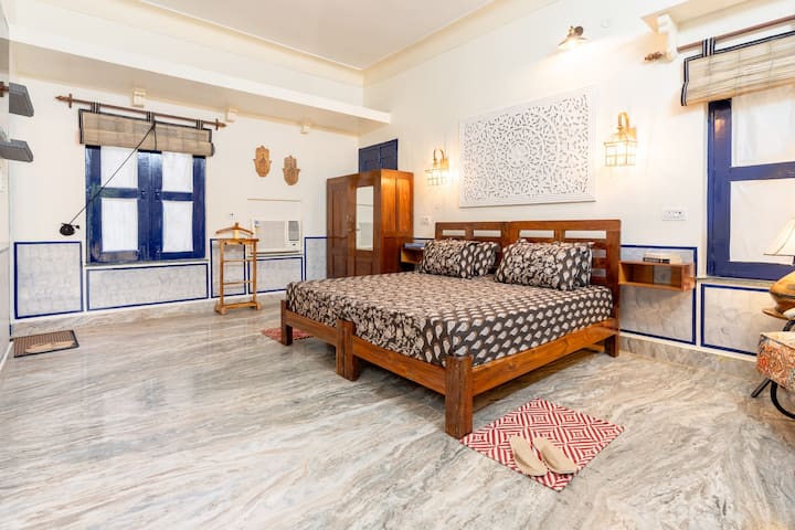 *Centrally Located* Room In Gopagiri Homestay - Gwalior
