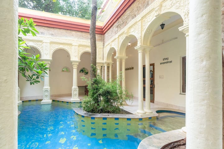 *Couple And Family Friendly* Room At Gopagiri Home - Gwalior