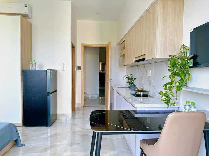 Căn Hộ đầY đủ Nội Thất, Yên Bình (Studio/balcony) - Đà Nẵng