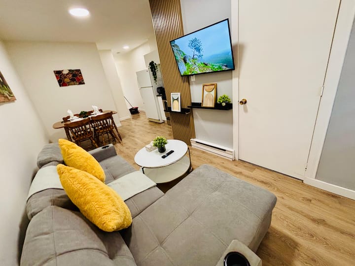 Luxe Living Stay - Montreal