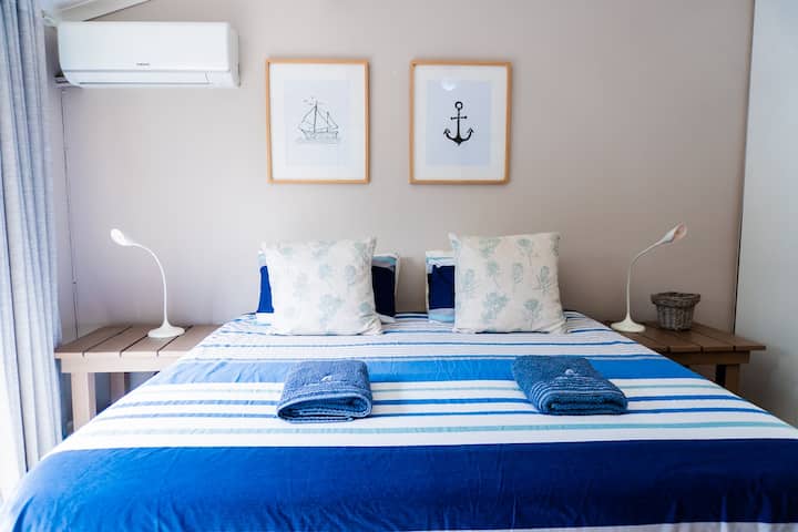 The Wooden Anchor Spacious And Modern - Tugela Mouth