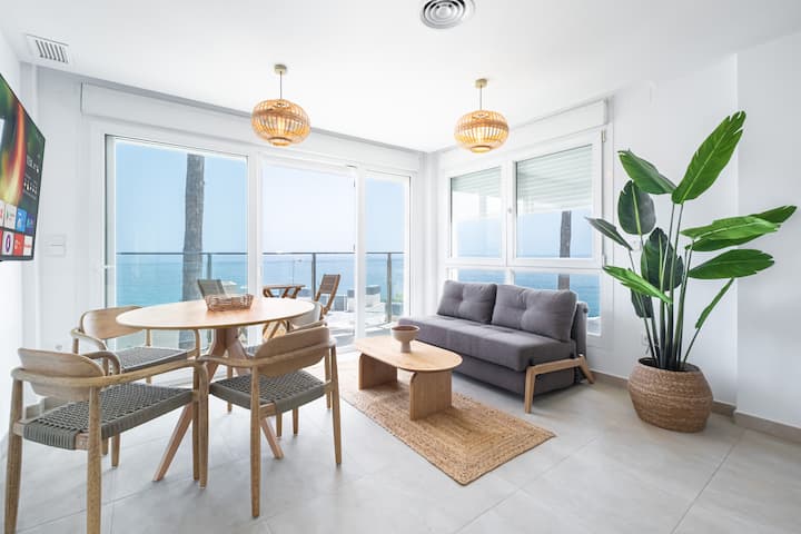 Pirita Oceanfront Apt & Terrace - Campello, España