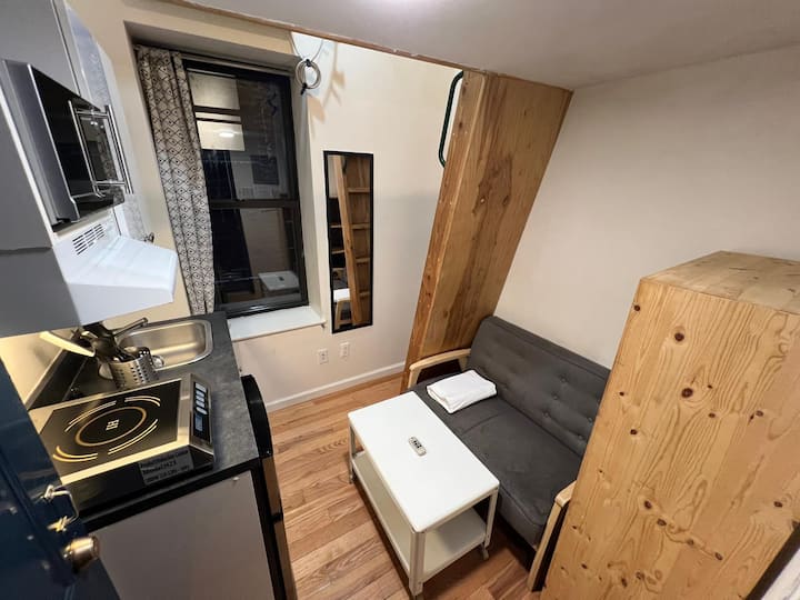 Tiny Shared Bath Private Studio Times Square #105 - Hoboken, NJ