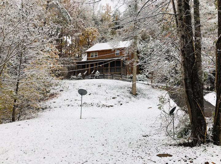 Moment By Moment - Pigeon Forge, TN