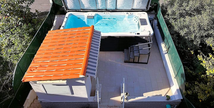 ÉLégance Et Détente : Piscine Chauffée, Terrasse - Nice