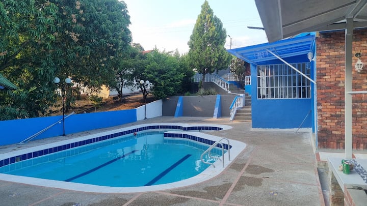 Casa Grande Con Piscina Privada Para 23 Personas - Tocaima