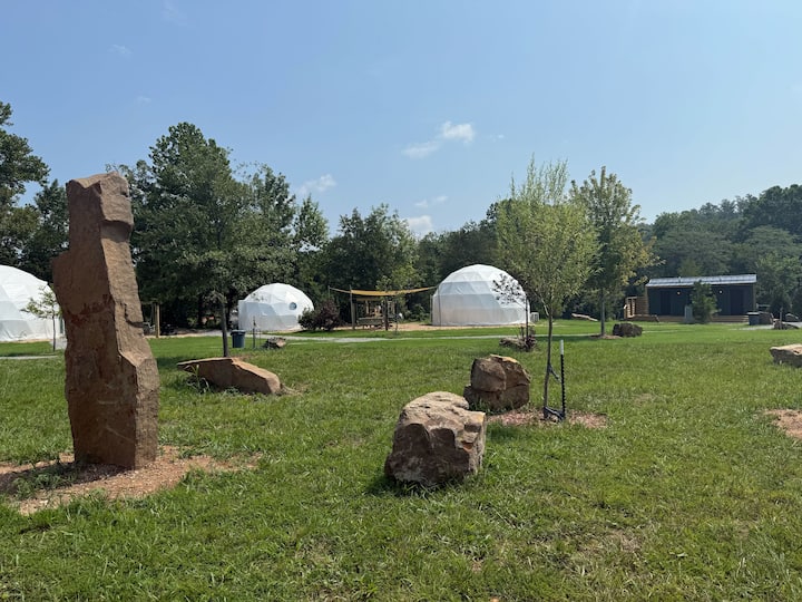 Dome King W/ Hot Tub• Cozy Glamping By Flint Creek - Natural Falls State Park, Colcord