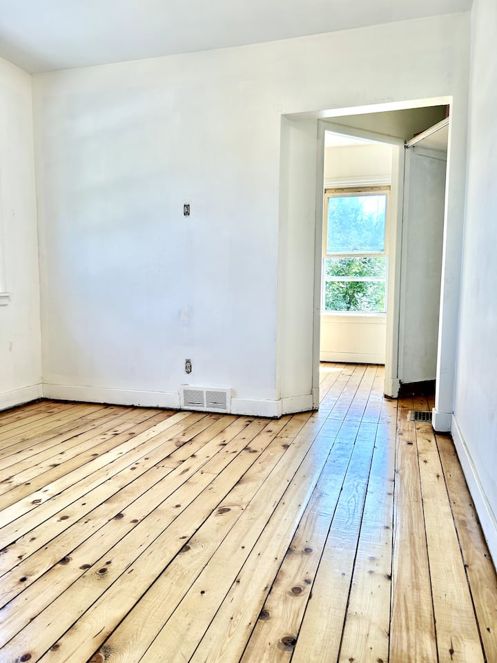 Summit House - Newly Renovated 2 Bedroom - Halifax, NS, Canadá