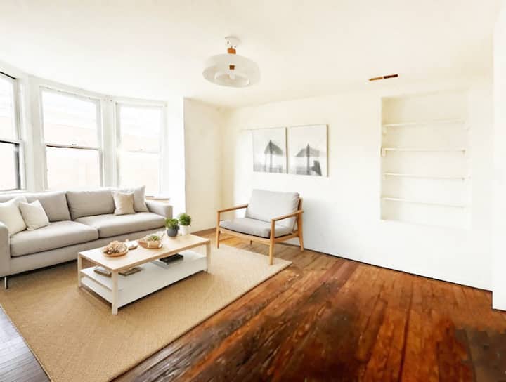 Historic Downtown Apt W/ Balcony - Mount Vernon, OH