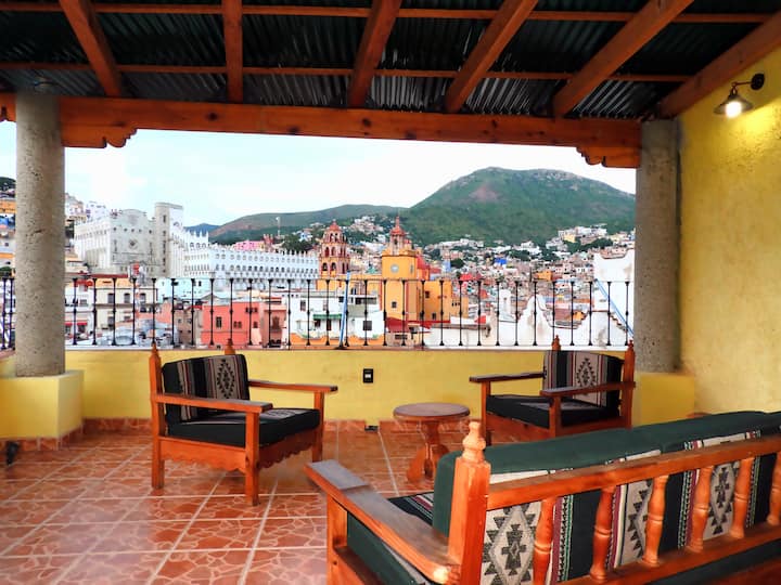 Dreams Suite + Panoramic Rooftop - Guanajuato