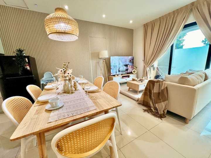 Suasana Residence 4br Urban Escape With Bathtub - Johor Bahru