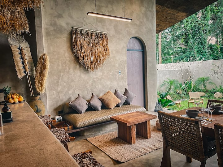 Glamorous Designer Pool Villa In Eco Village - El Nido